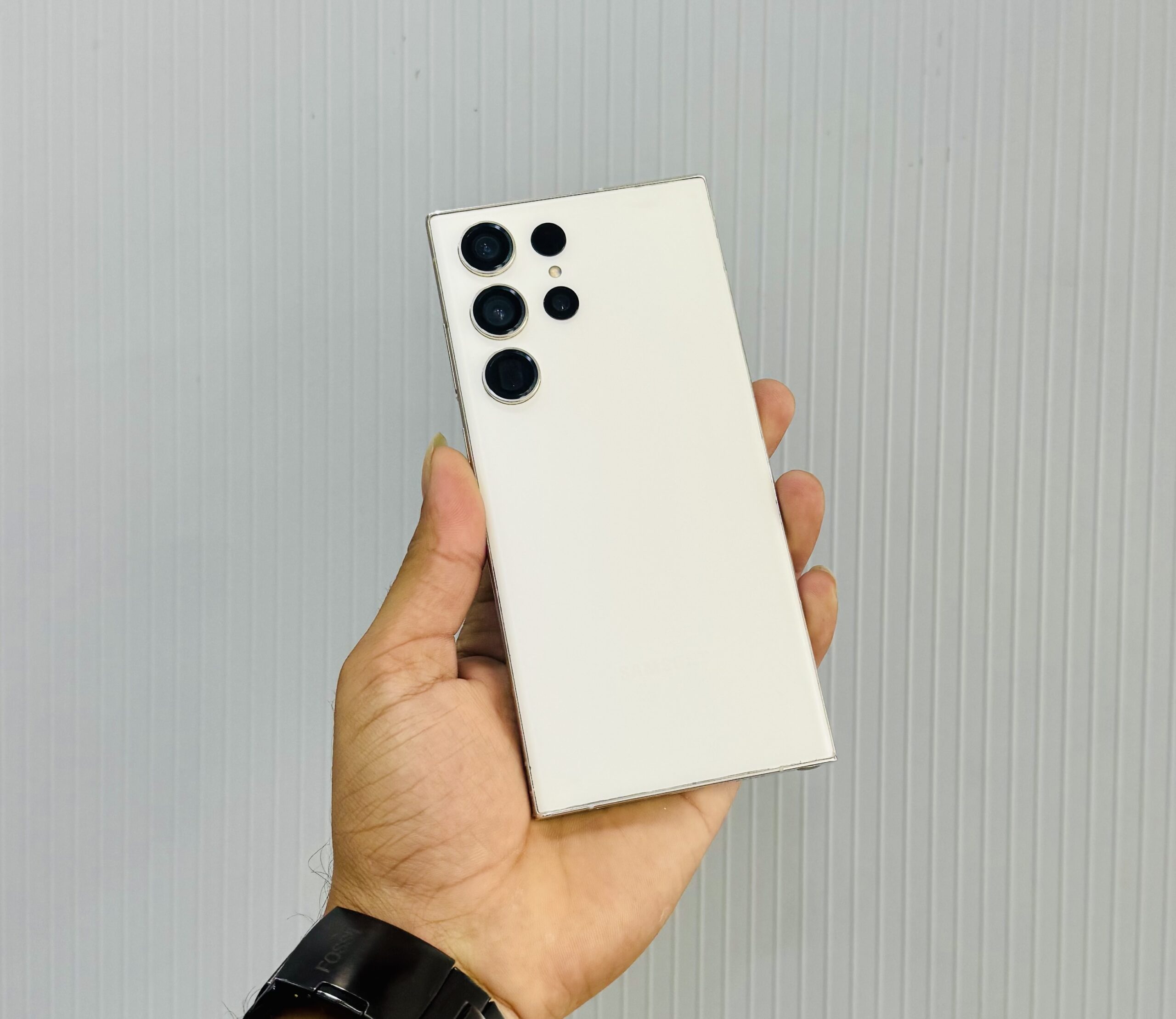 SAMSUNG S23 ULTRA – 256 GB – Home